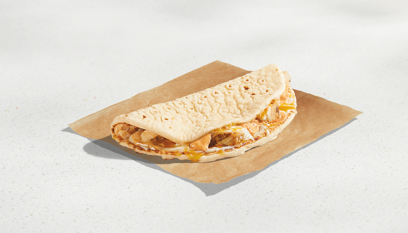 3 Cheese Chicken Flatbread Melt | Taco Bell®